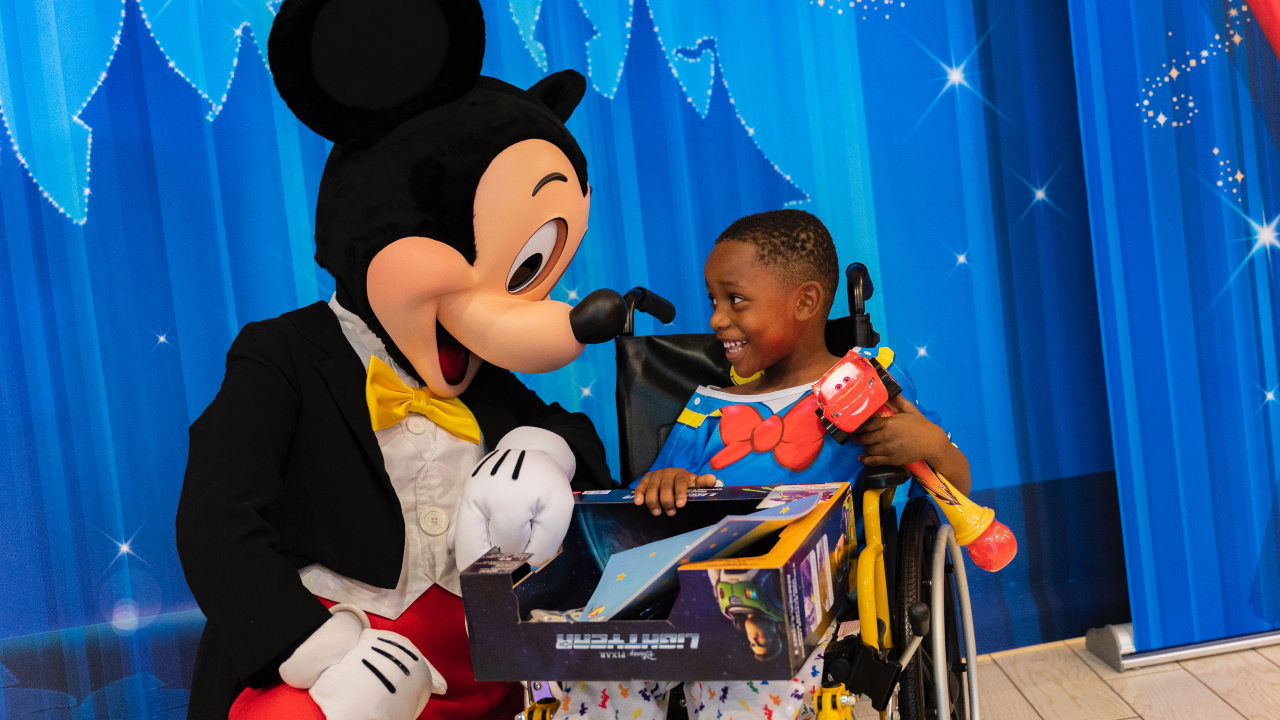 Disney Delivers Joy to Children’s Hospitals Across Florida - Disney Impact